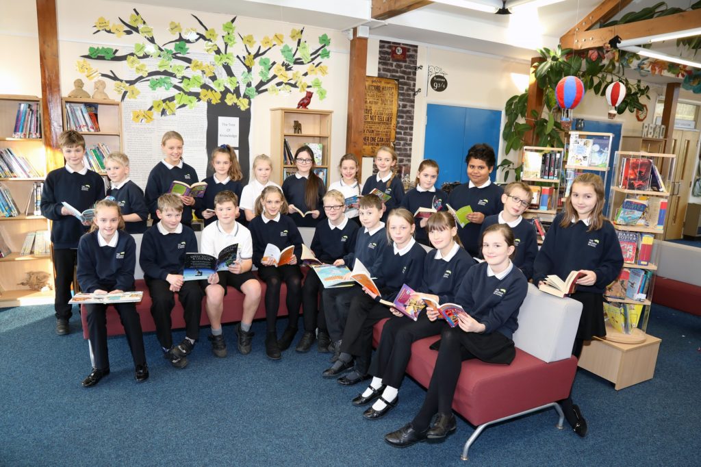 Daventry school benefits from University of Northampton’s furniture ...