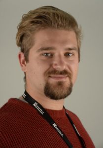 Dr Declan Ryan shares the pitfalls of sitting too much | UON