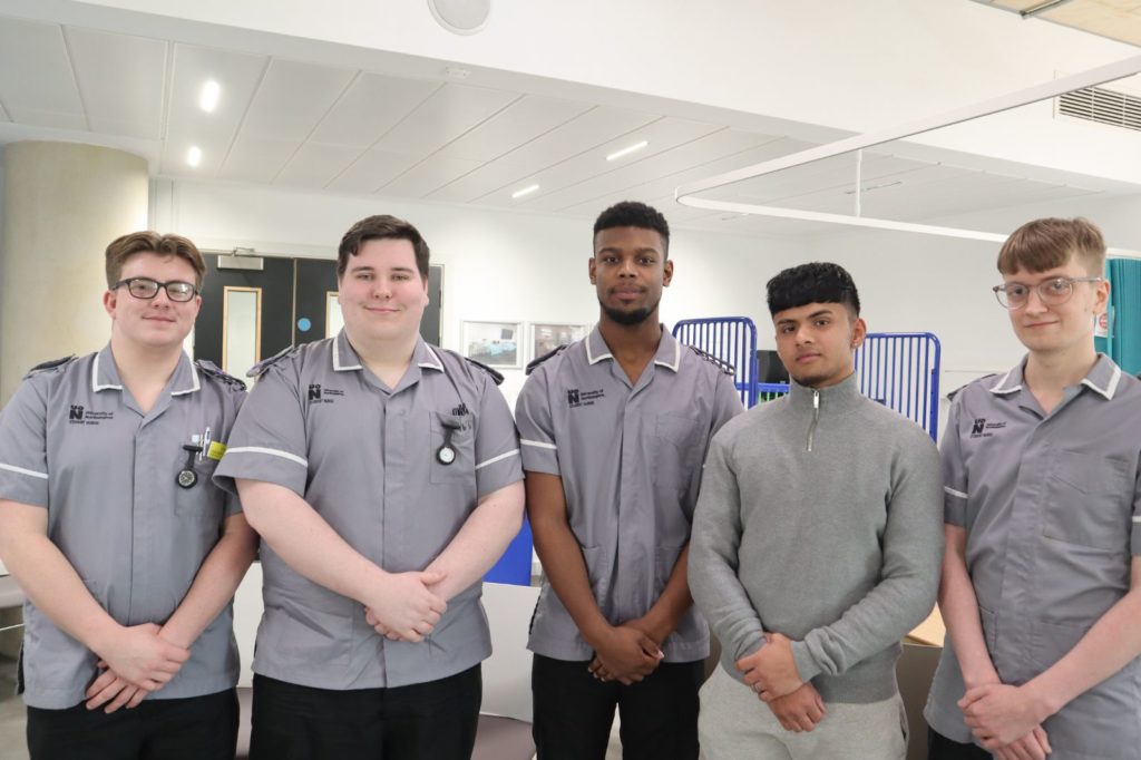 Added value: Nursing students talk about what men can bring to the ...