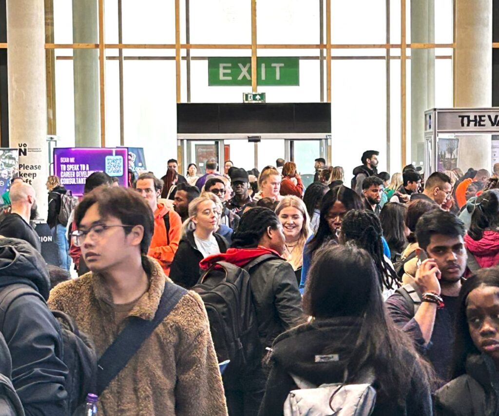 Students meet employers at UON’s biggest Careers Expo | UON