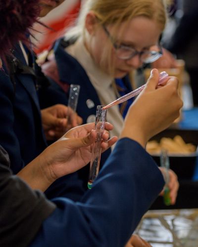 Thousands of school children explore STEAM Northants | UON