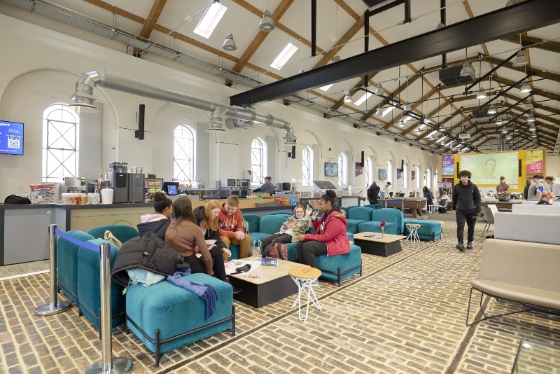 Navigating Homesickness: Advice from an International Student | UON