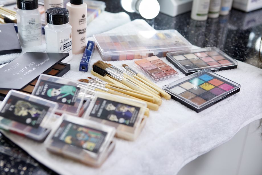 Hair, Make-Up and Prosthetics for Stage and Screen | UON